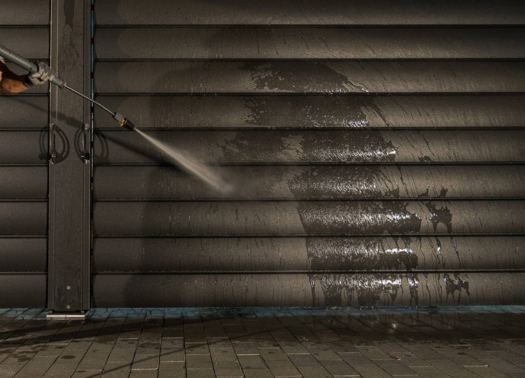 Professional Power Washing Siding - Moore's Pressure Washing